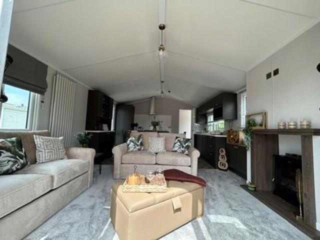 3 bedroom park home for sale