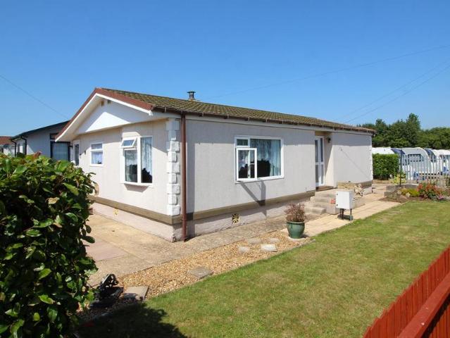 3 bedroom park home for sale