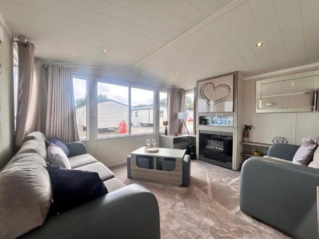 3 bedroom park home for sale