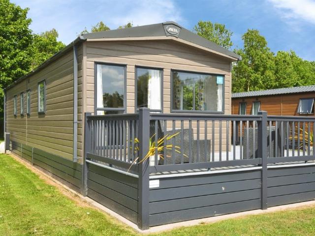 3 bedroom park home for sale