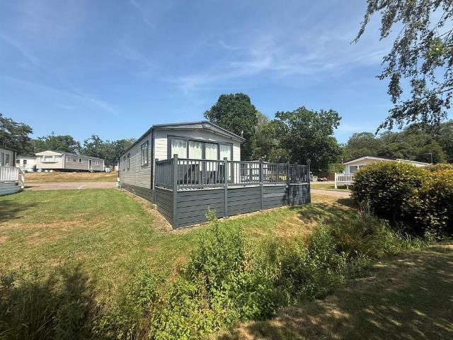 3 bedroom park home for sale