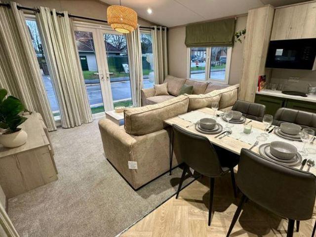 3 bedroom park home for sale