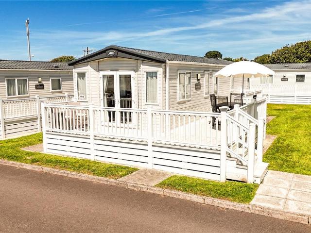 3 bedroom park home for sale