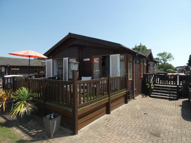 3 bedroom park home for sale