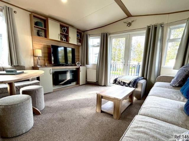 3 bedroom park home to rent