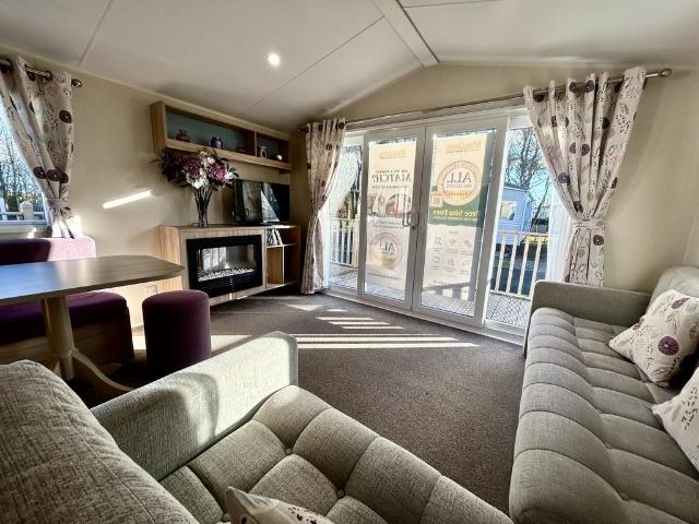 3 bedroom park home to rent