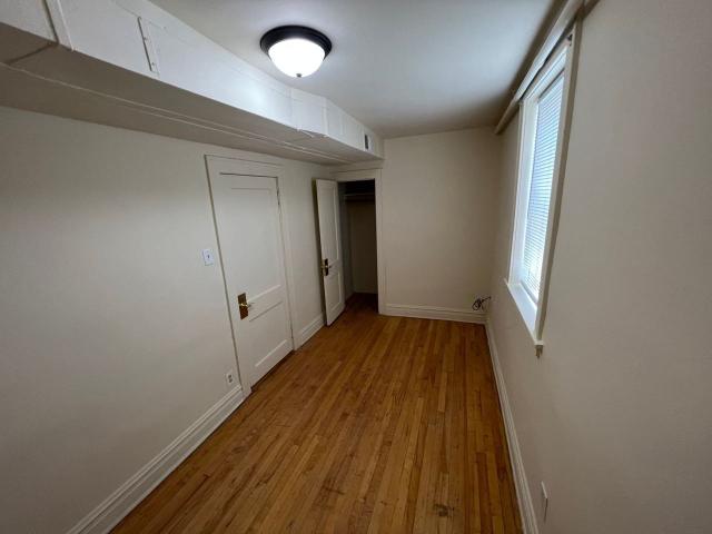 3 Bedroom Pet Friendly in Bridgeport 2 Bedroom Apartment for Rent at 837 W 33rd Pl, Chicago, IL 60608 Bridgeport