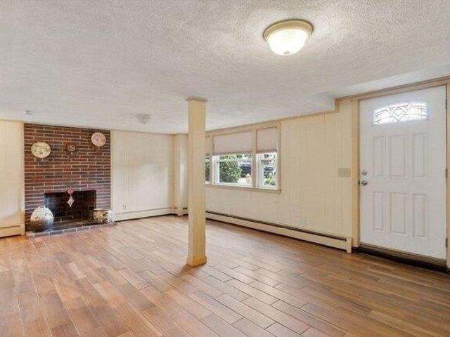 3 bedroom, Peabody MA 01960 105193303