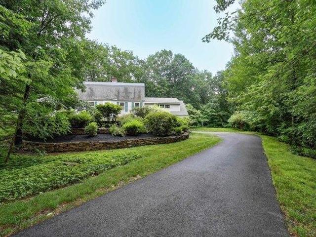 3 bedroom, Pelham NH 03076 103850080