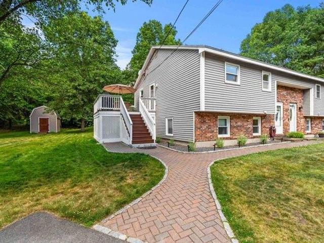 3 bedroom, Pelham NH 03076 103928754