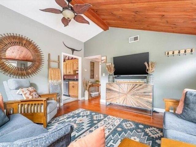 3 bedroom, Pembroke MA 02359 105144626