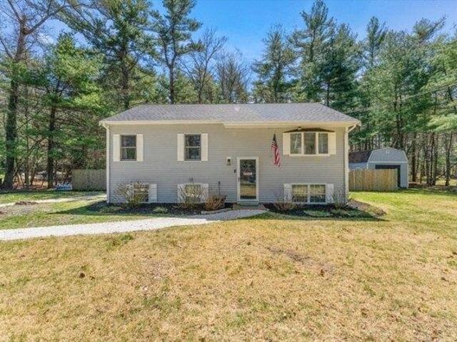 3 bedroom, Pembroke MA 02359 102530235