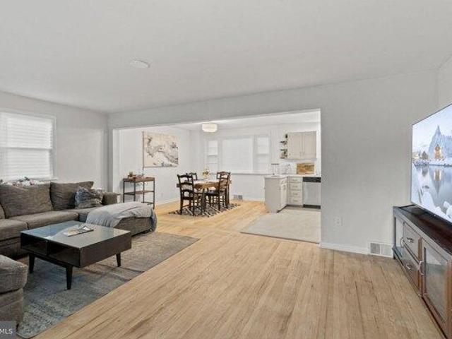 3 bedroom, Pennsauken NJ 08110 105156860