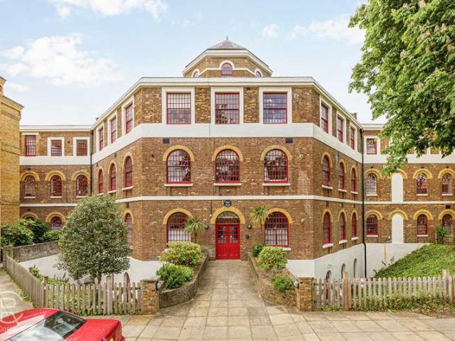 3 Bedroom Penthouse Flat