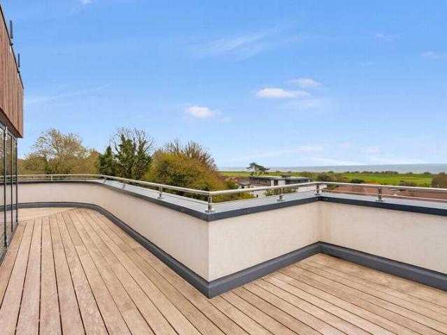 3 Bedroom Penthouse Flat