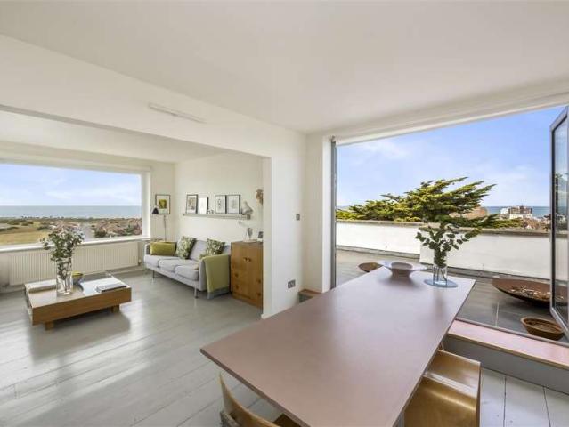 3 Bedroom Penthouse Flat