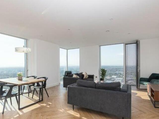 3 Bedroom Penthouse For Rent In Manchester, Greater Manchester