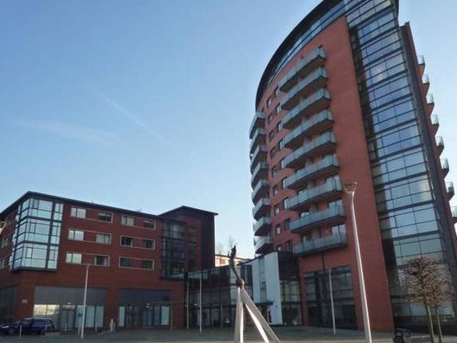 3 bedroom penthouse for rent in Marconi Plaza Chelmsford Essex CM1