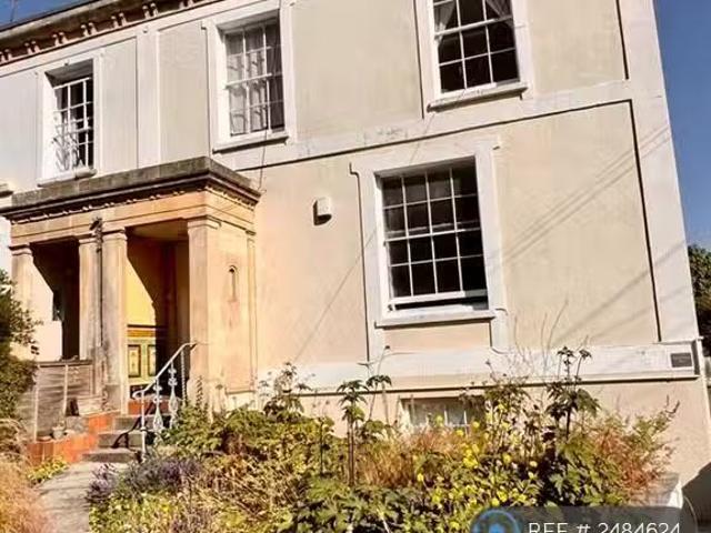 3 bedroom penthouse for rent in Aberdeen Road, Bristol, BS6