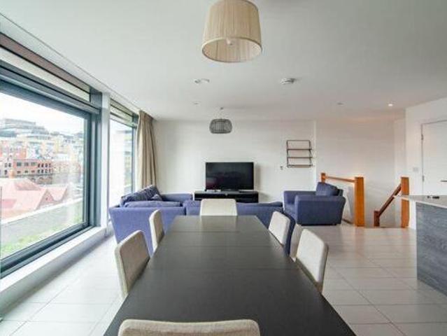 3 Bedroom Penthouse For Rent In Bristol