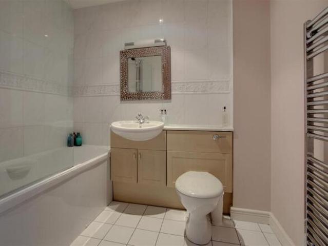 3 bedroom penthouse for rent in High Quay, City Road, Newcastle Upon Tyne NE1