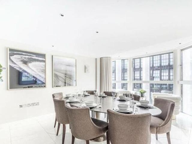 3 Bedroom Penthouse For Rent In Kensington, London