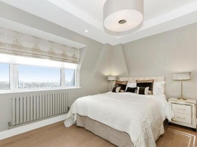 3 Bedroom Penthouse For Rent In London