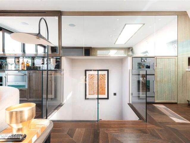3 bedroom penthouse for rent in Prince of Wales Terrace, London, W8