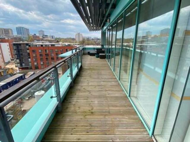3 bedroom penthouse for rent in The Glasshouse, 3 Canal Square, Birmingham, B16 8FL, B16