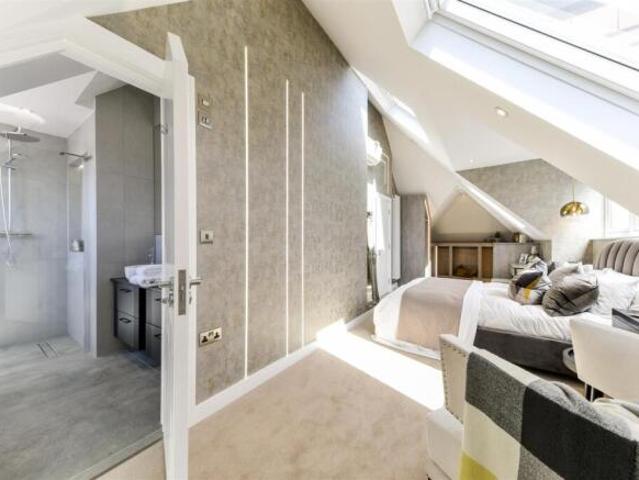 3 bedroom penthouse for rent in The Ridgeway, Golders Green, NW11