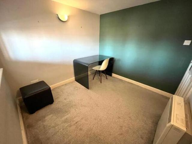 3 bedroom penthouse for rent in The Royal, Wilton Place, Salford, M3