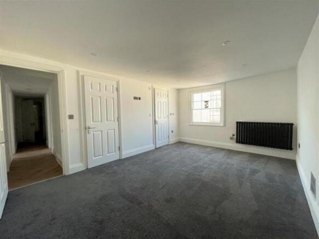 3 bedroom penthouse for rent in 10, 7 Clarence Yard, North Street, BN1