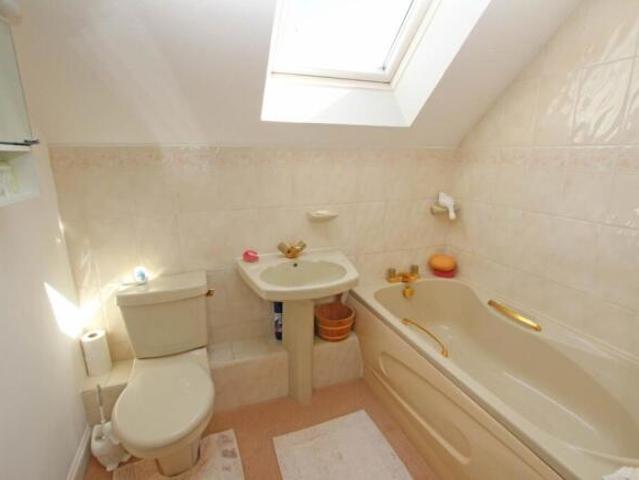 3 bedroom penthouse for sale in Mill Road, Eastbourne, BN21 2LY, BN21