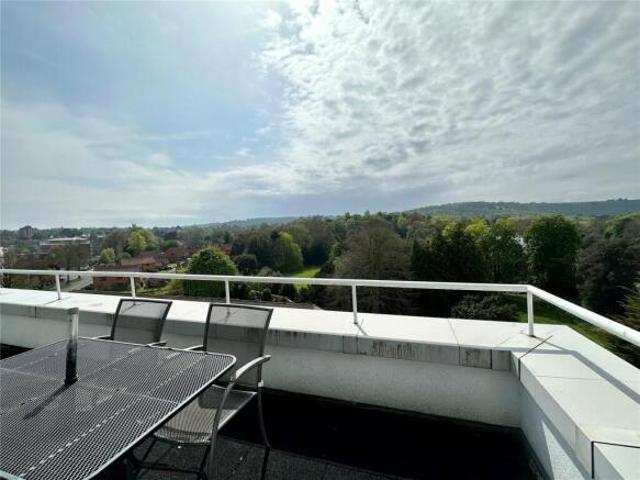 3 bedroom penthouse for sale in Compton Place Road, Eastbourne, BN21