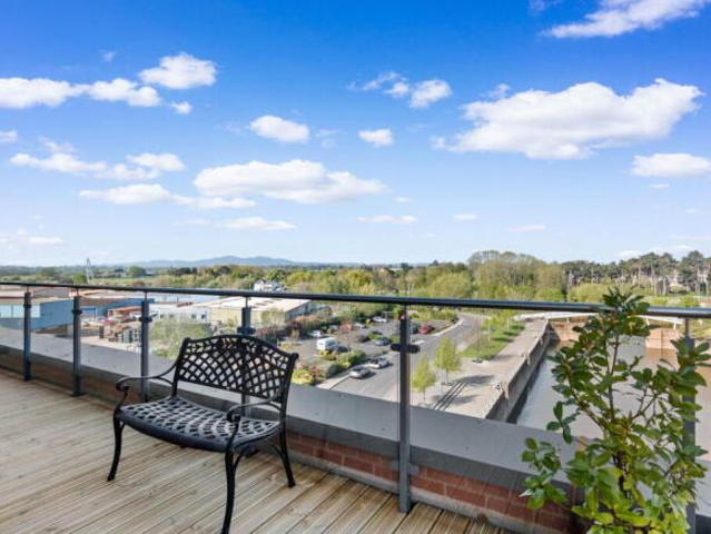 3 bedroom penthouse for sale in Flat 18, Lockwheel House, 4 Woodhouse Close, Worcester. WR5 3FT, WR5