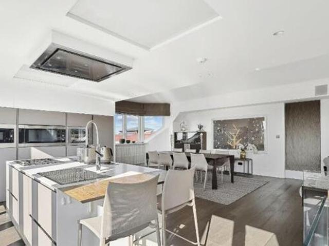 3 Bedroom Penthouse For Sale In Hampstead, London