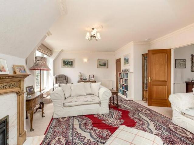 3 bedroom penthouse for sale in Kinnear Road, Edinburgh, EH3