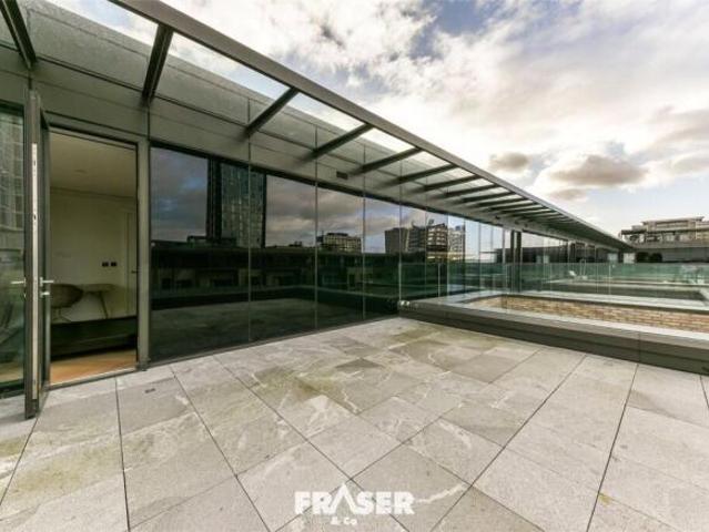 3 bedroom penthouse for sale in Vermont House 250 City Road, EC1V