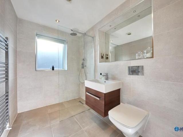 3 bedroom penthouse for sale in Lyndhurst Road, Mossley Hill, L18