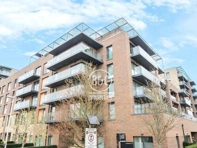 3 Bedroom Penthouse For Sale In London