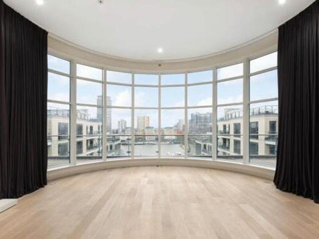 3 Bedroom Penthouse For Sale In London