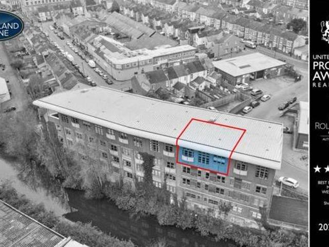 3 Bedroom Penthouse For Sale In Radford