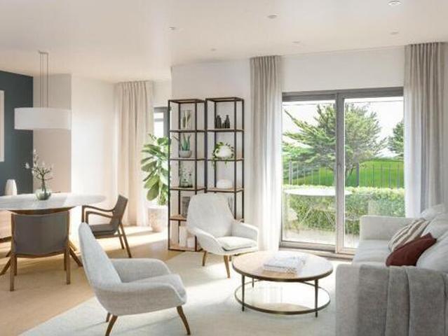 3 Bedroom Penthouse For Sale In South Road, Hythe Kent