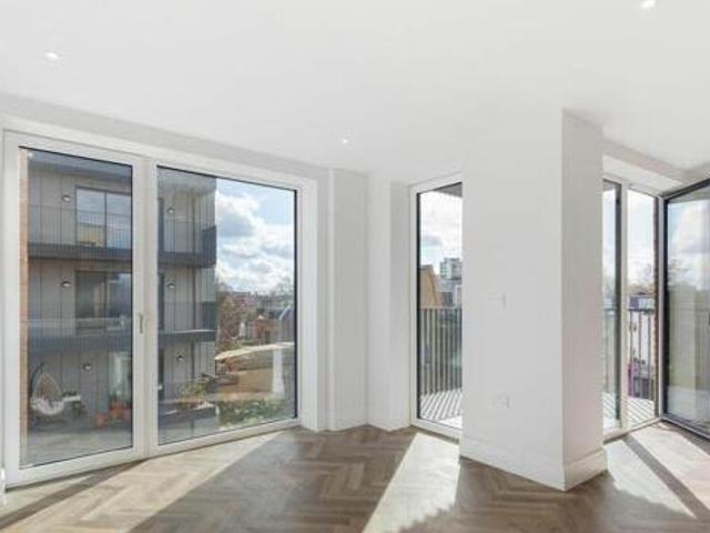 3 Bedroom Penthouse For Sale In 3/5 Bombay Street