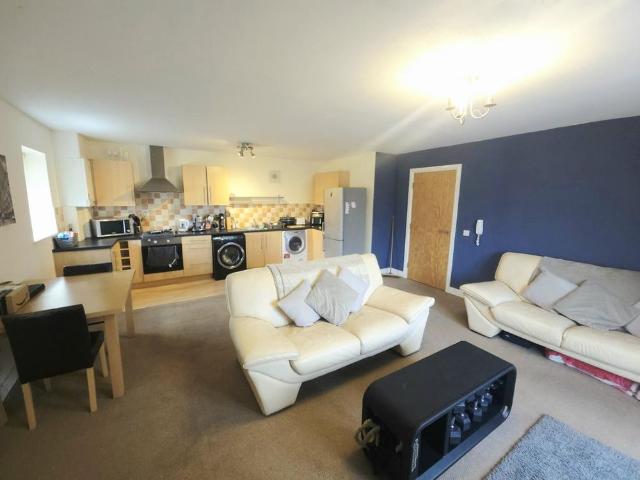 3 bedroom penthouse to rent