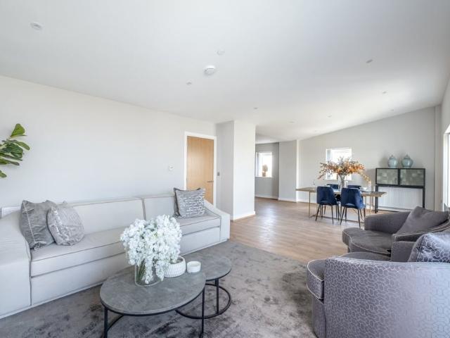 3 bedroom penthouse to rent