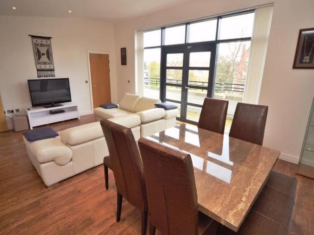 3 bedroom penthouse to rent