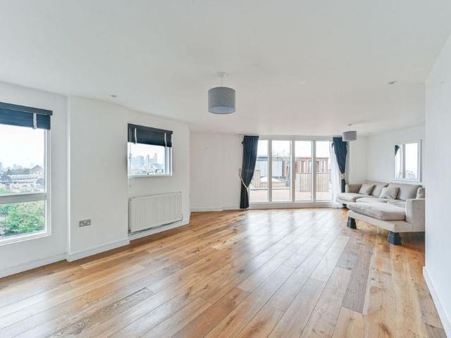 3 bedroom penthouse to rent