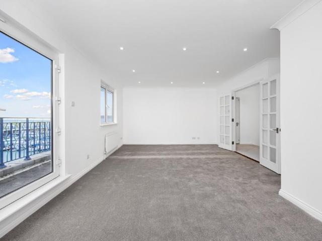 3 bedroom penthouse to rent