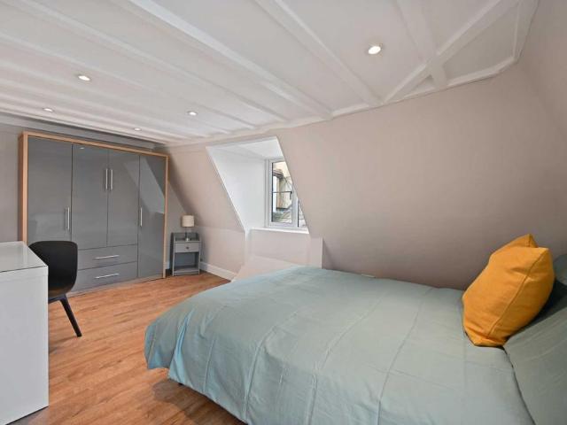 3 bedroom penthouse to rent